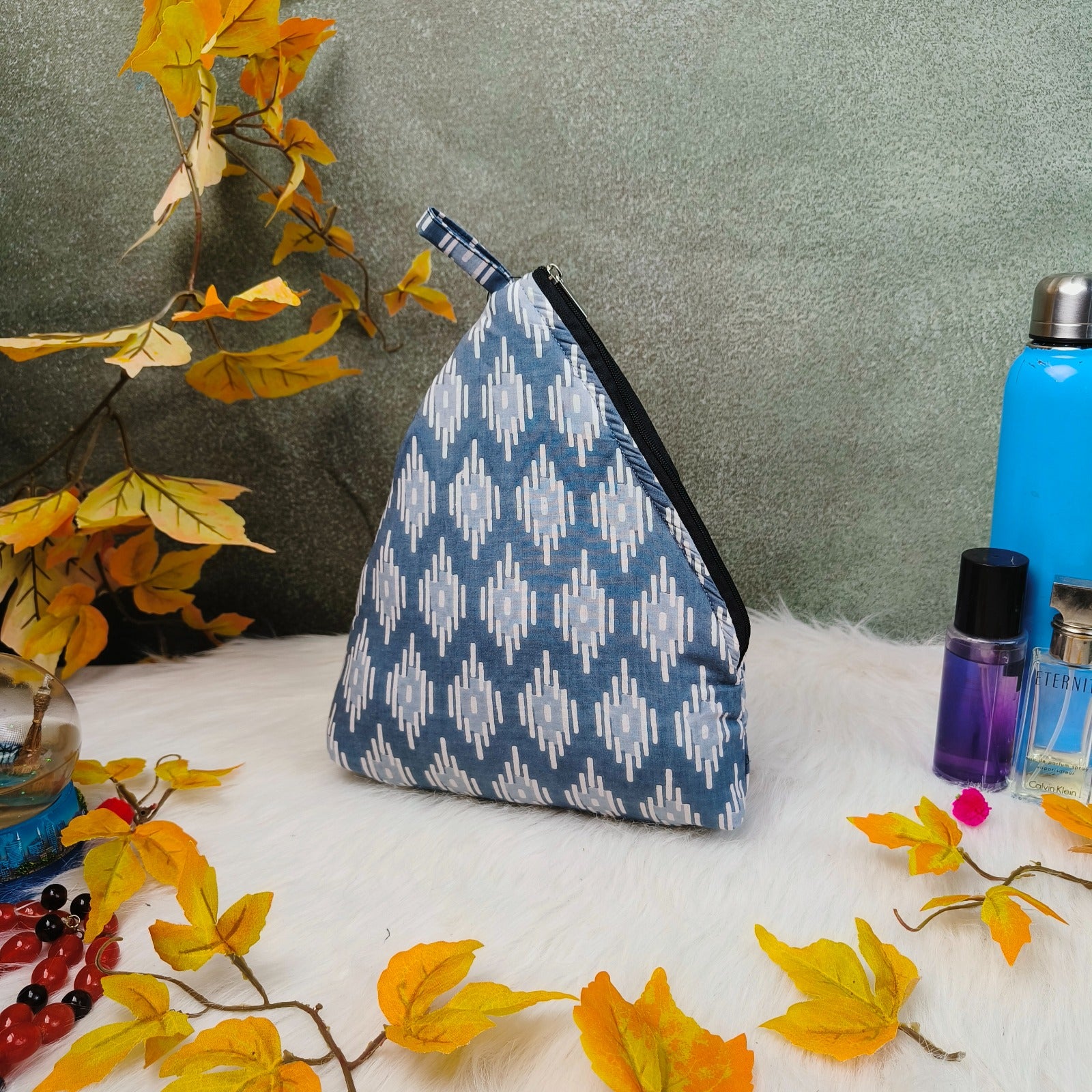 Weavers Nest Pouch - Large Grey with White Prints – lakshya bags